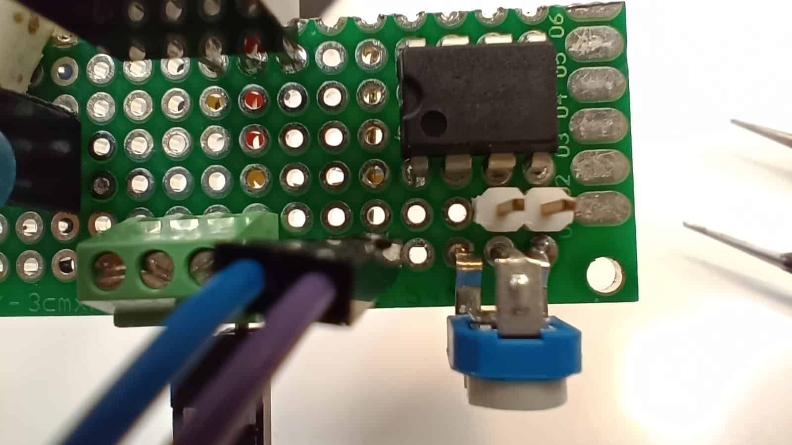 Controlling the electronic load with MOSFETs with an ESP32 - Basics | eMariete